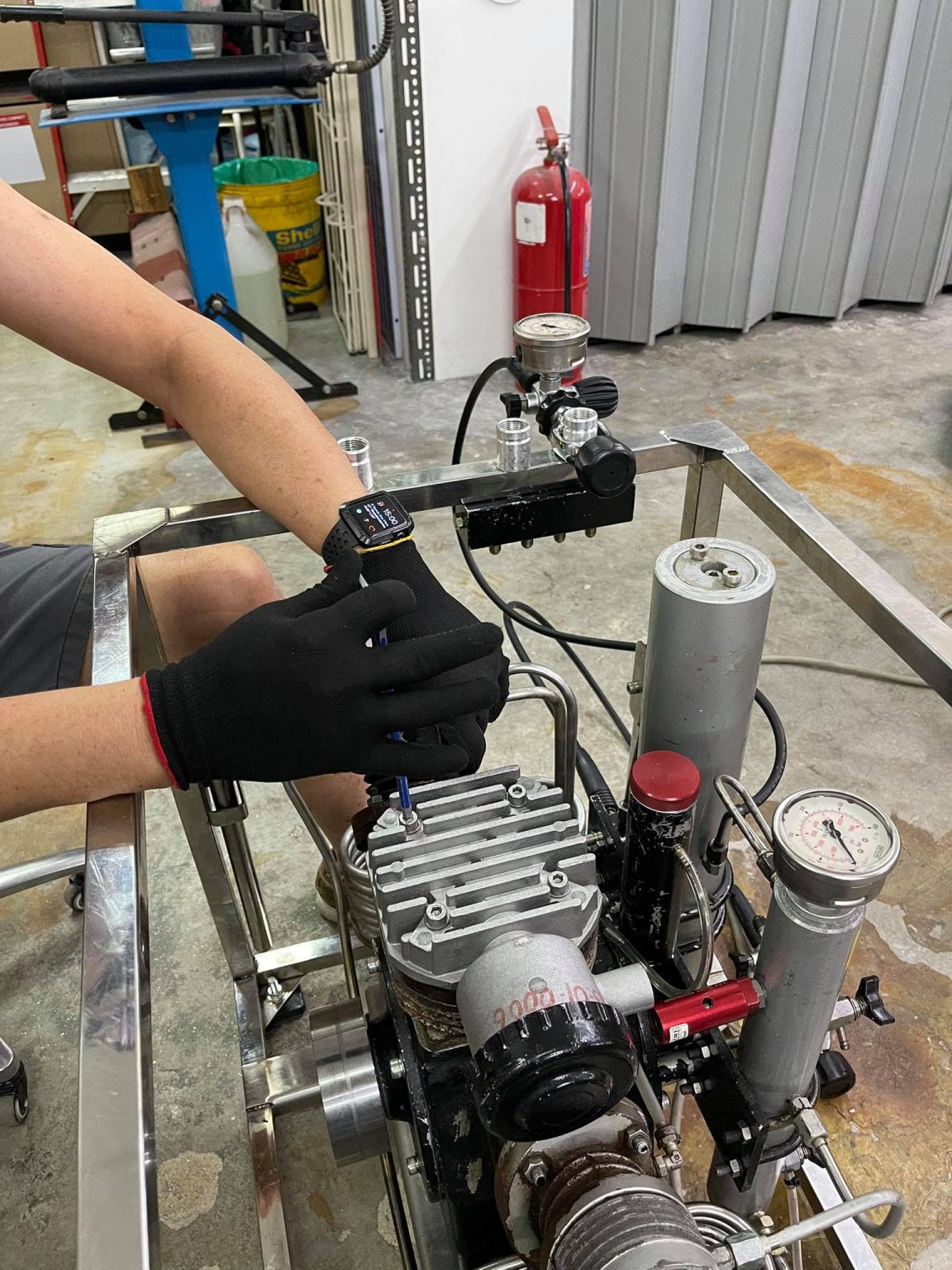 Compressor Servicing & Repairs – Rainbow Runner Asia Sdn Bhd